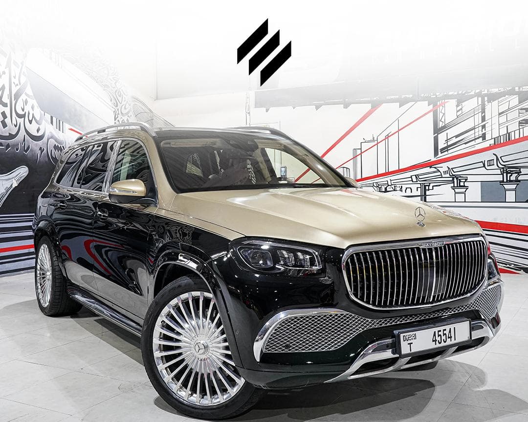 The Summit Limousine | Luxury Chauffeur Service in Dubai